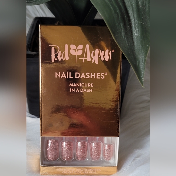 Red Aspen | Makeup | Scooters Time To Shine Red Aspen Nail Dashes ...